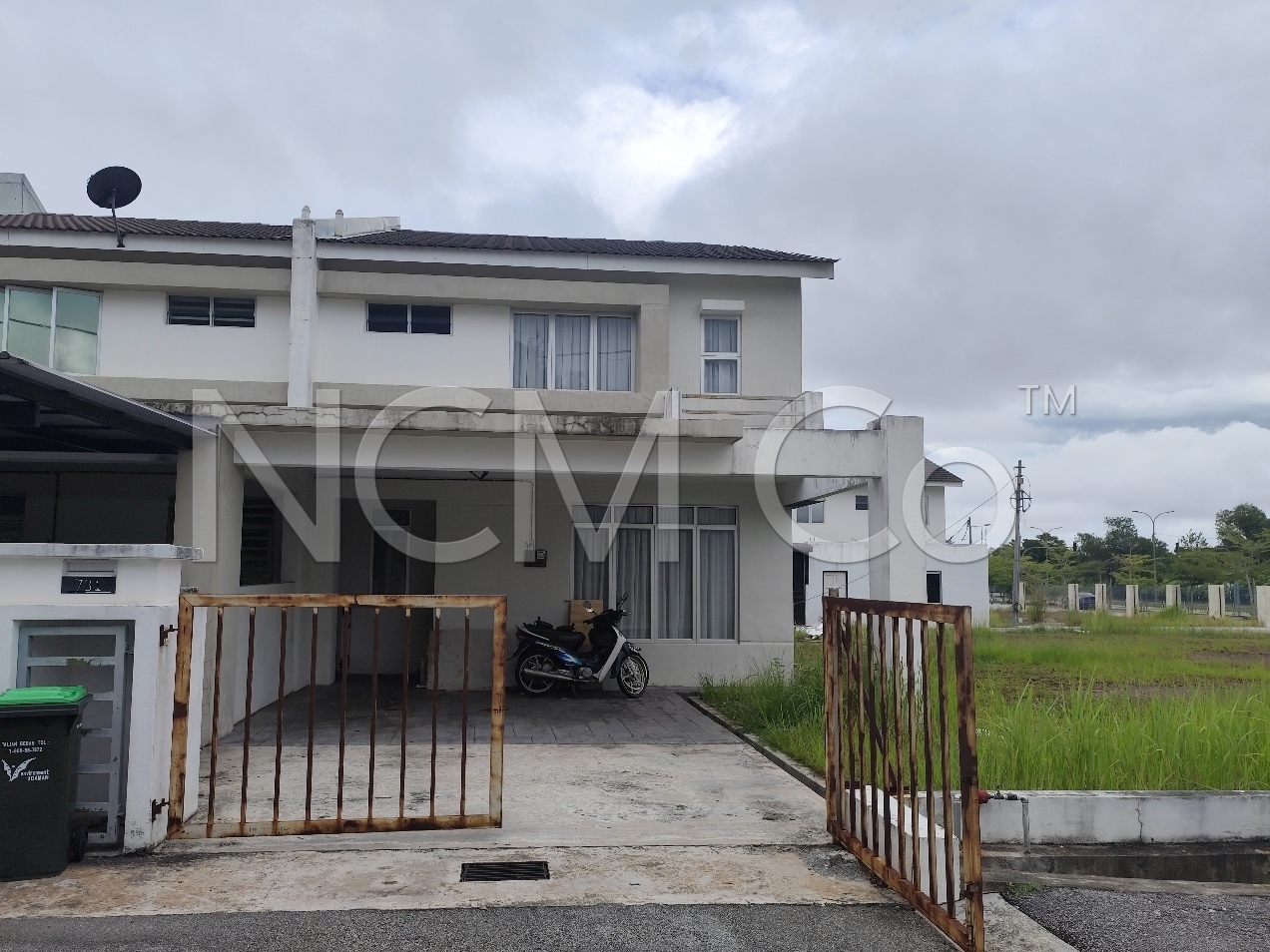 Terrace House for Auction