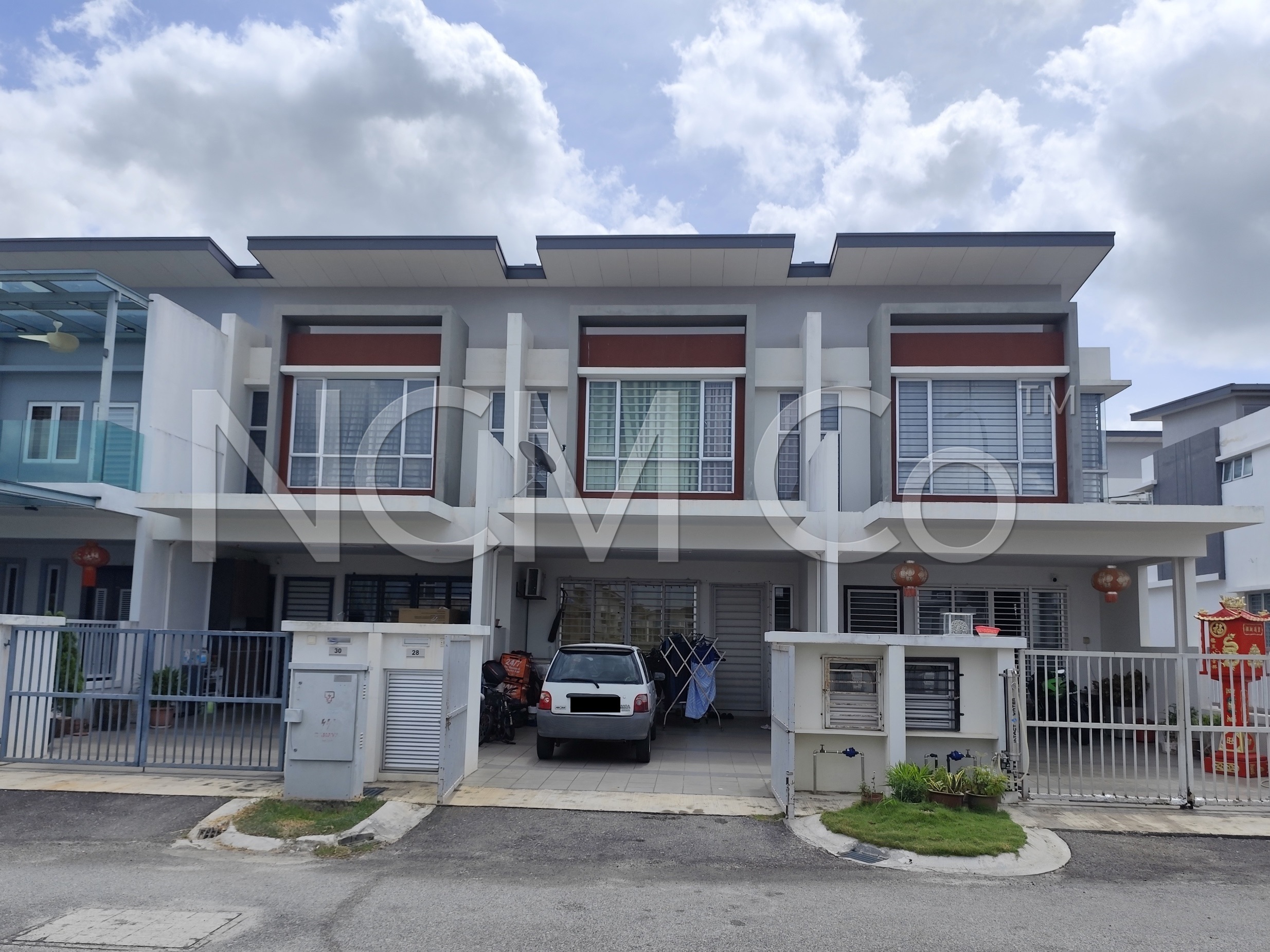 2 Storey Terrace House, Intermediate for Auction