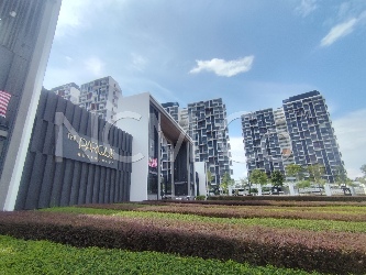 Condominium for Auction