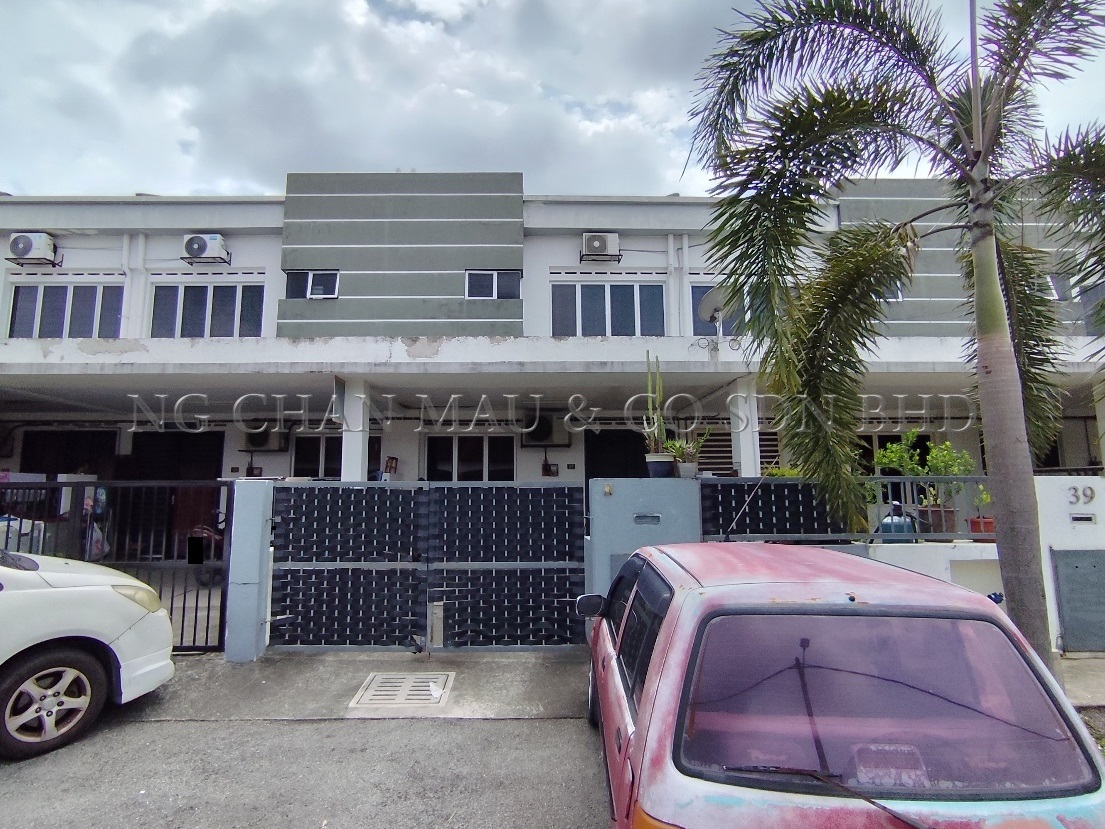 2 Storey Terrace House, Intermediate for Auction