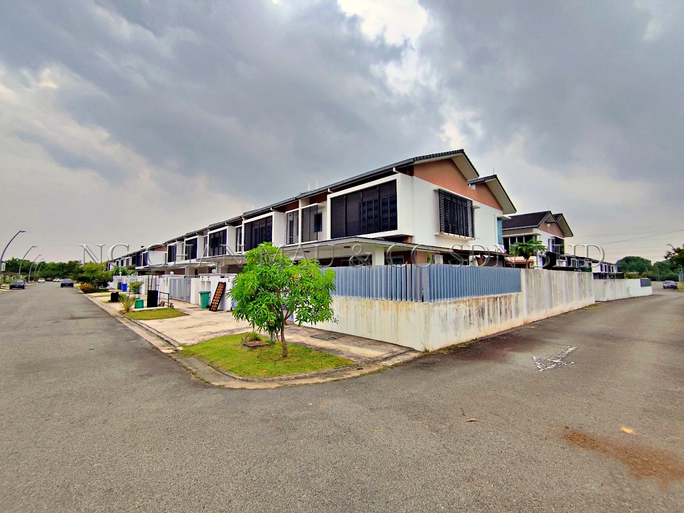 2 Storey Terrace House, End Lot for Auction