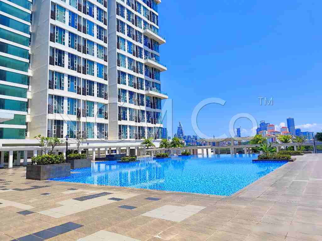 SOHO (Small Office Home Office) for Auction