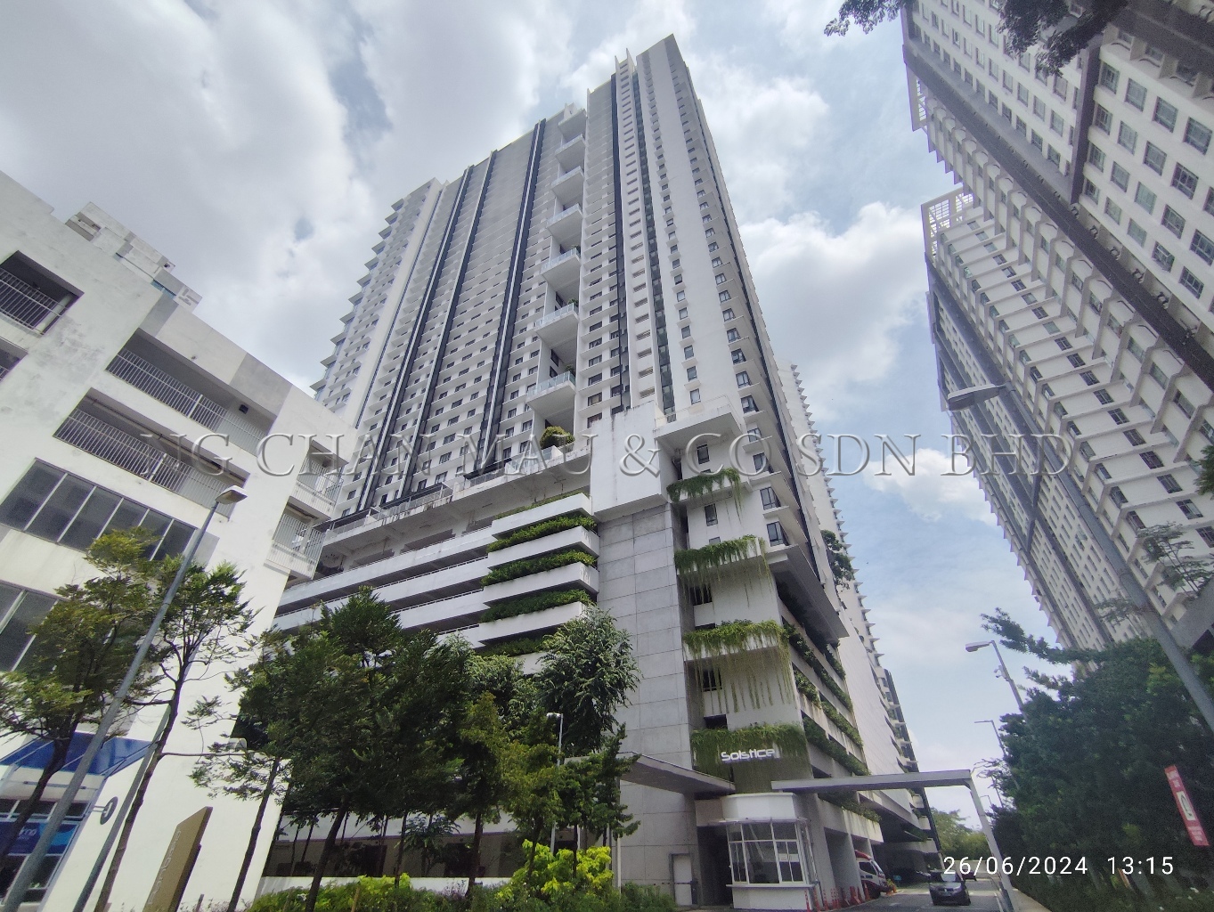 Service Apartment for Auction